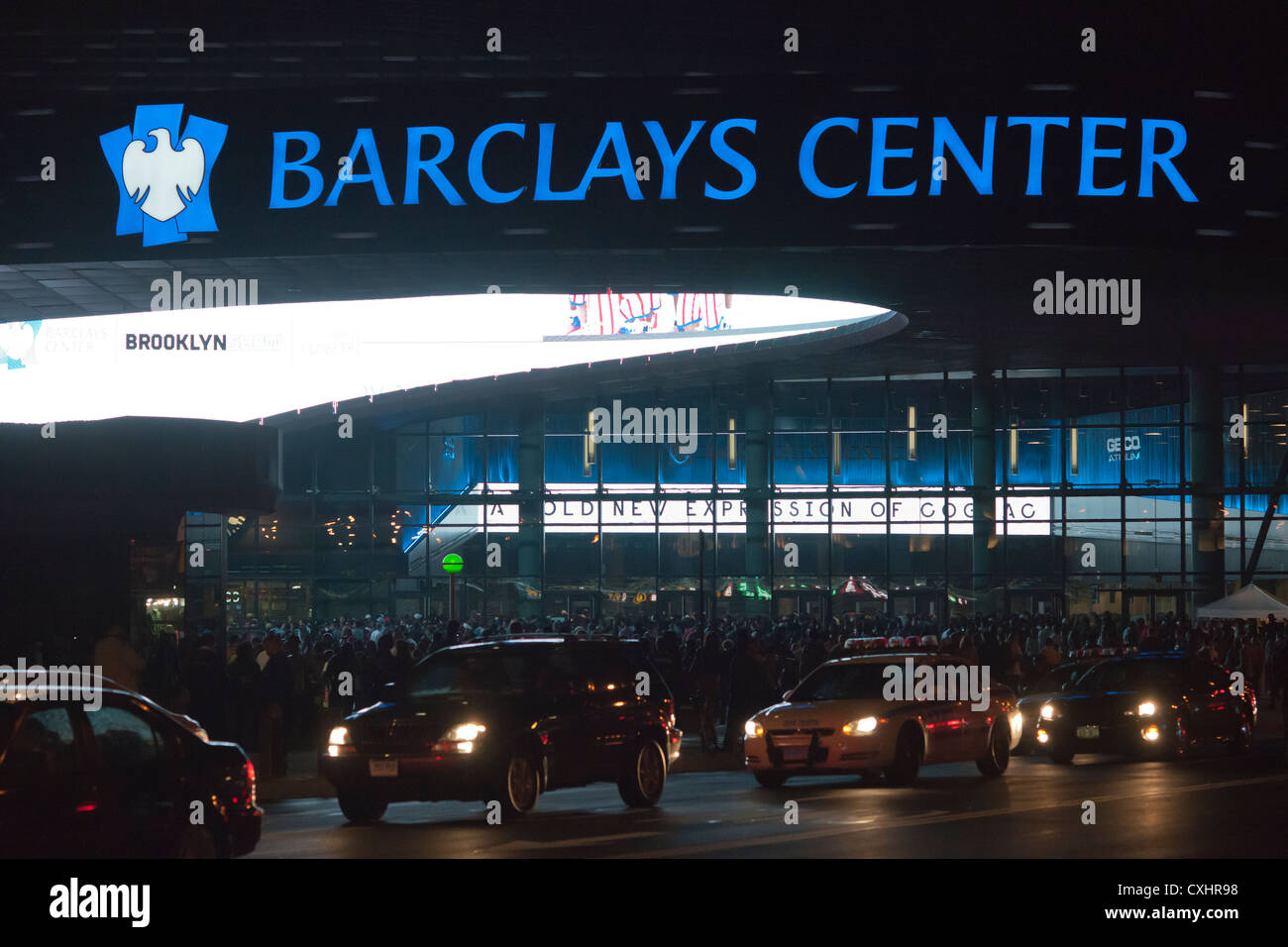 Crowds arrive on opening night for the Barclays Center in Brooklyn in ...
