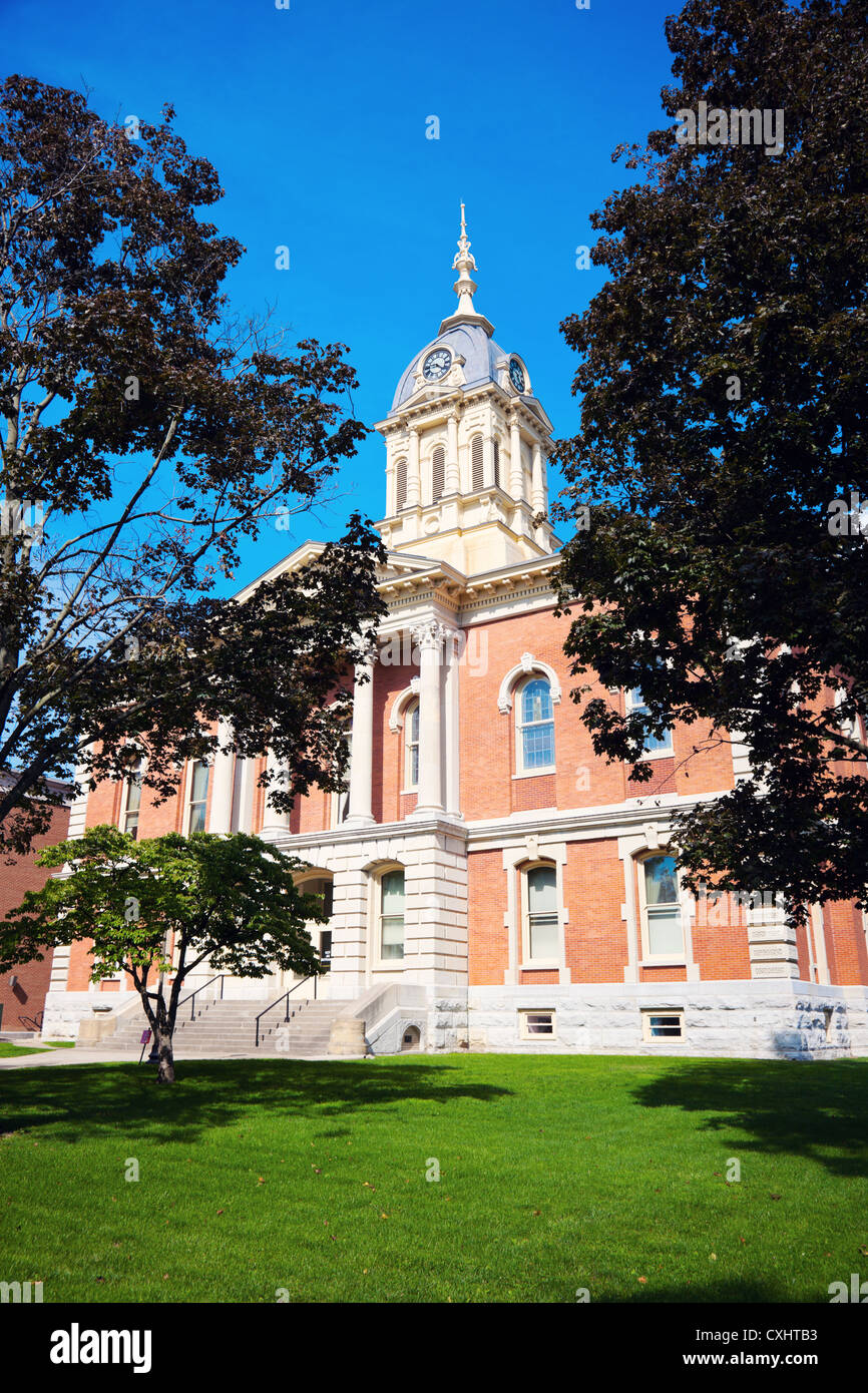 Historic old courthouse hi-res stock photography and images - Alamy