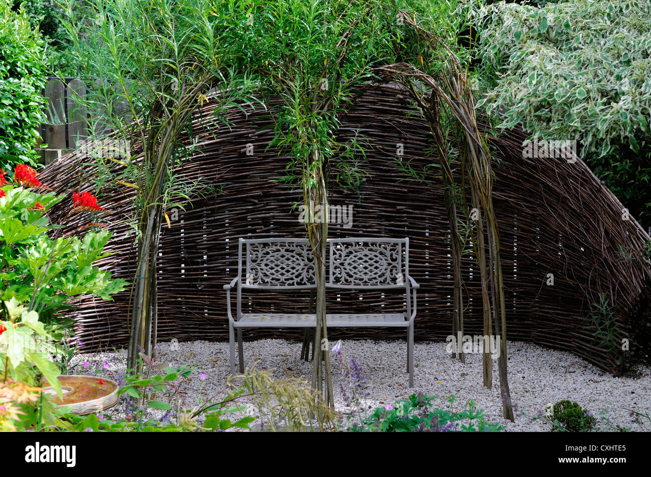 metal rustic look looking garden gardening feature design bench seating ...