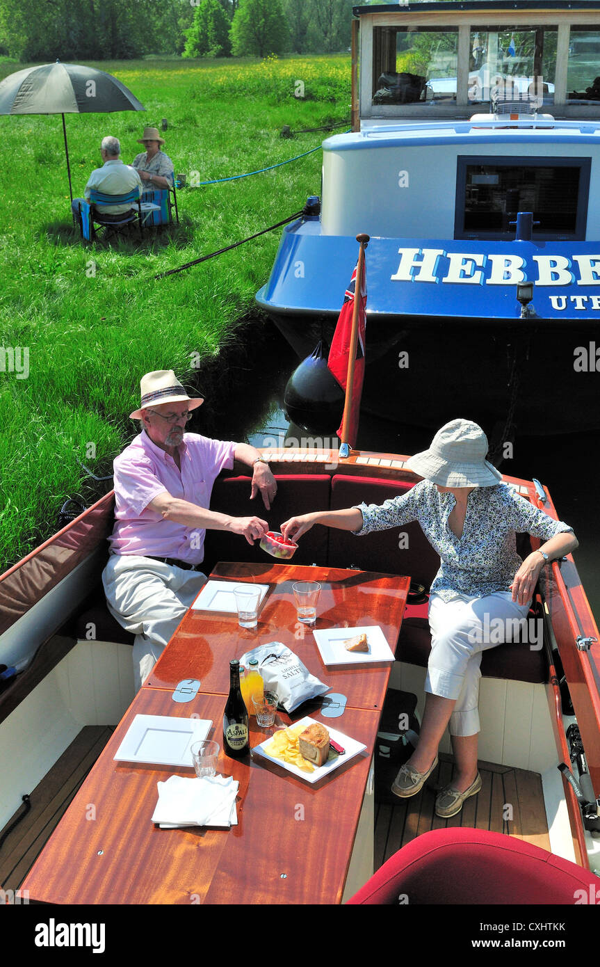 Couple motorboating hi-res stock photography and images - Alamy