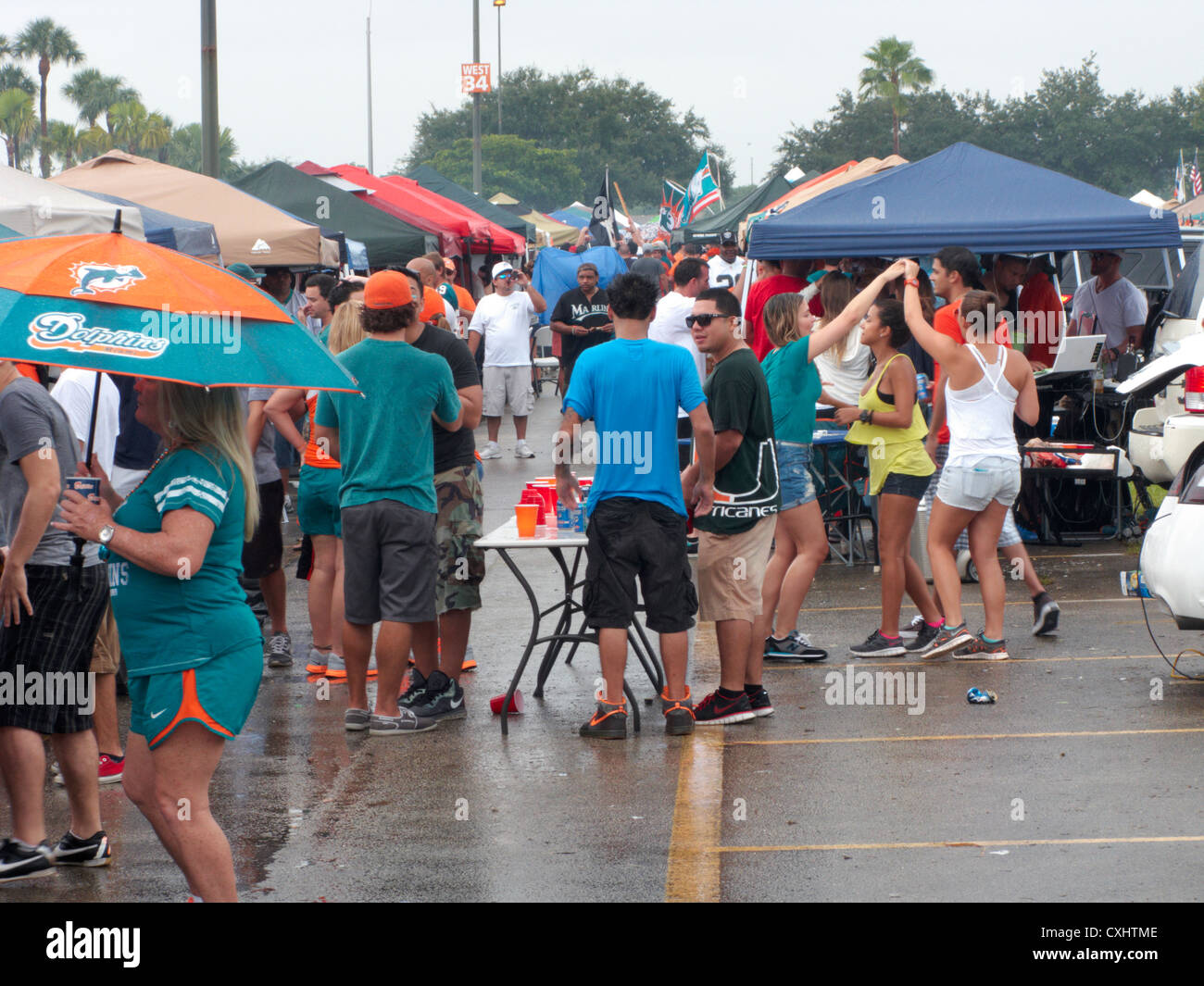 Tailgate tradition hi-res stock photography and images - Alamy