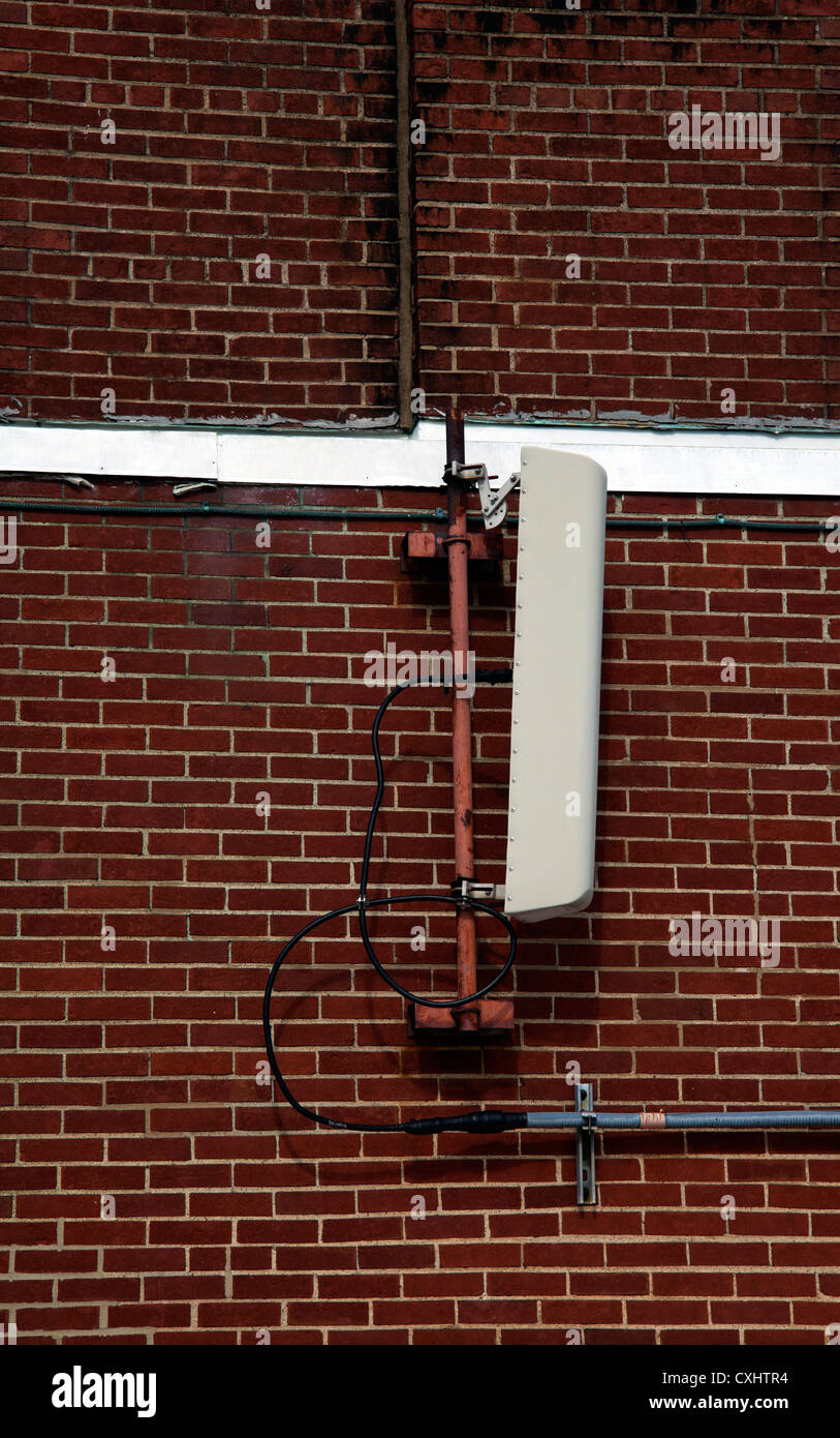 Roof mounted antenna hi-res stock photography and images - Alamy