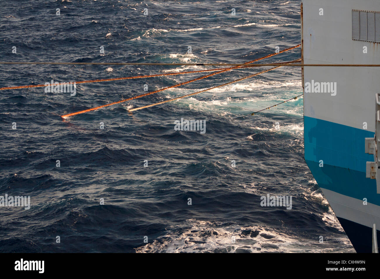 seismic vessel CGG Alizé towing seismic cables for geologic research ...