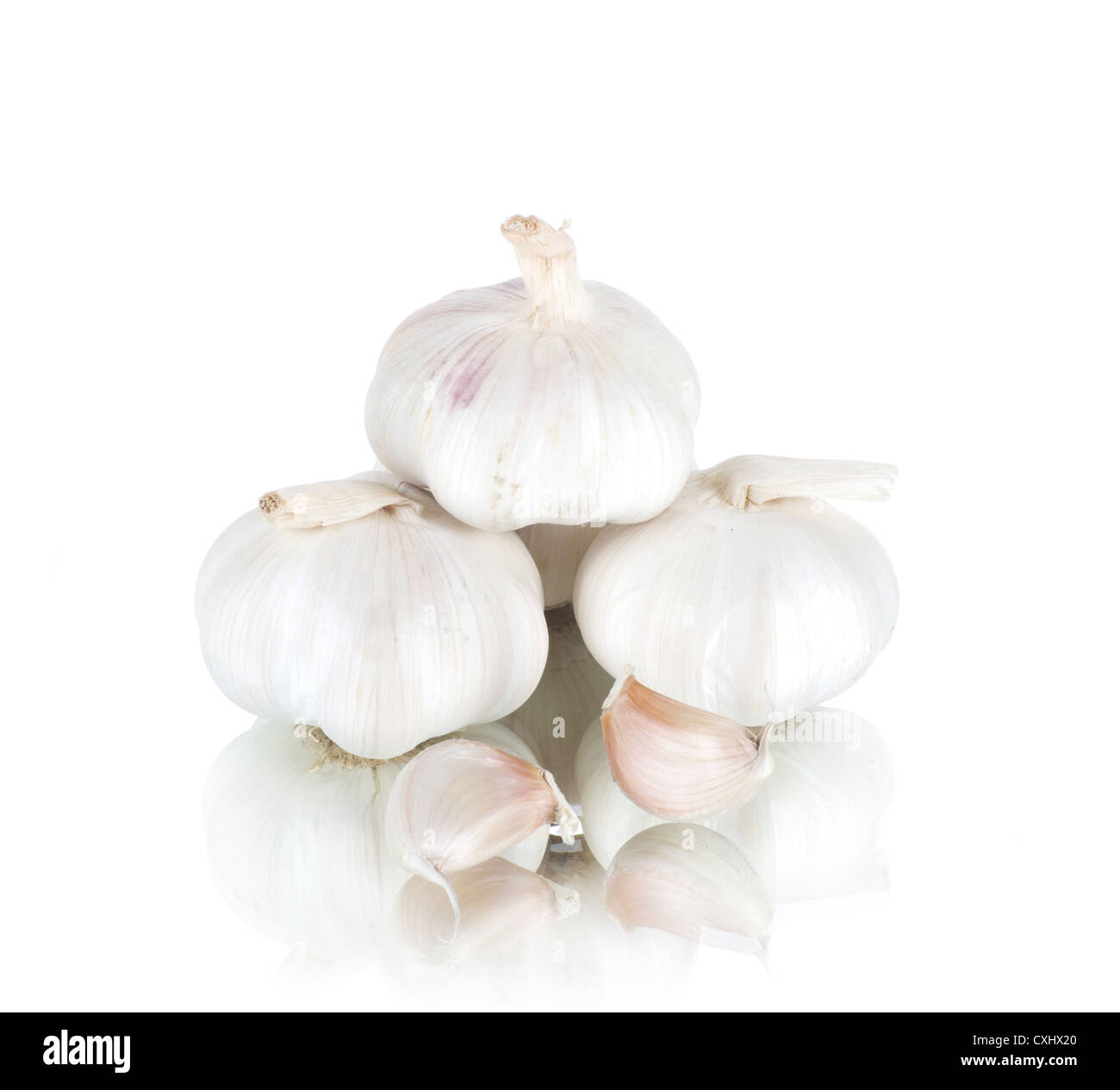 garlic isolated on a white Stock Photo - Alamy