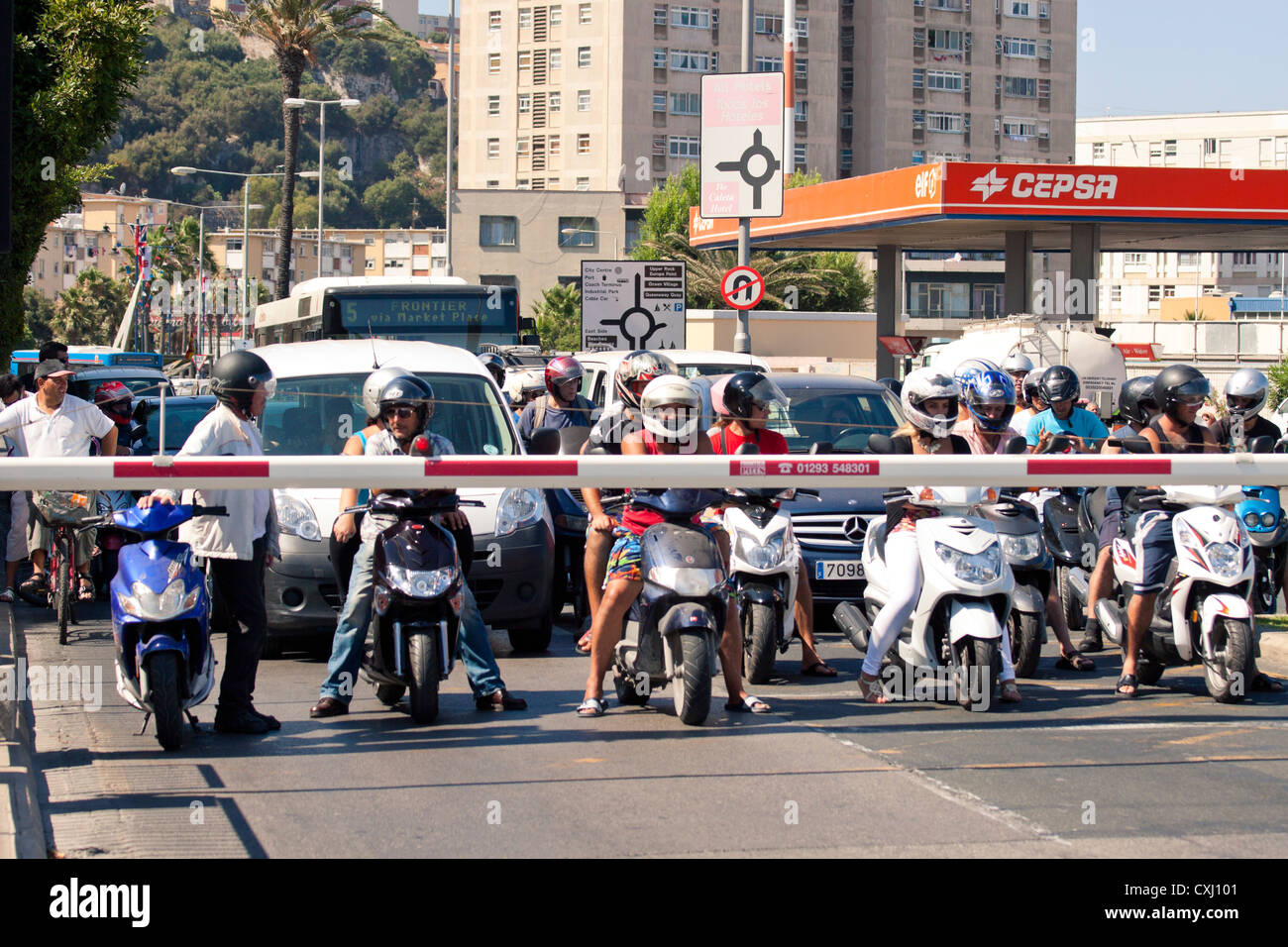 Car traffic jam cross hi-res stock photography and images - Alamy