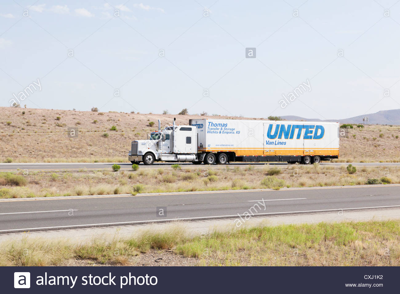 United Van Lines Moving Truck Stock Photos & United Van Lines Moving ...