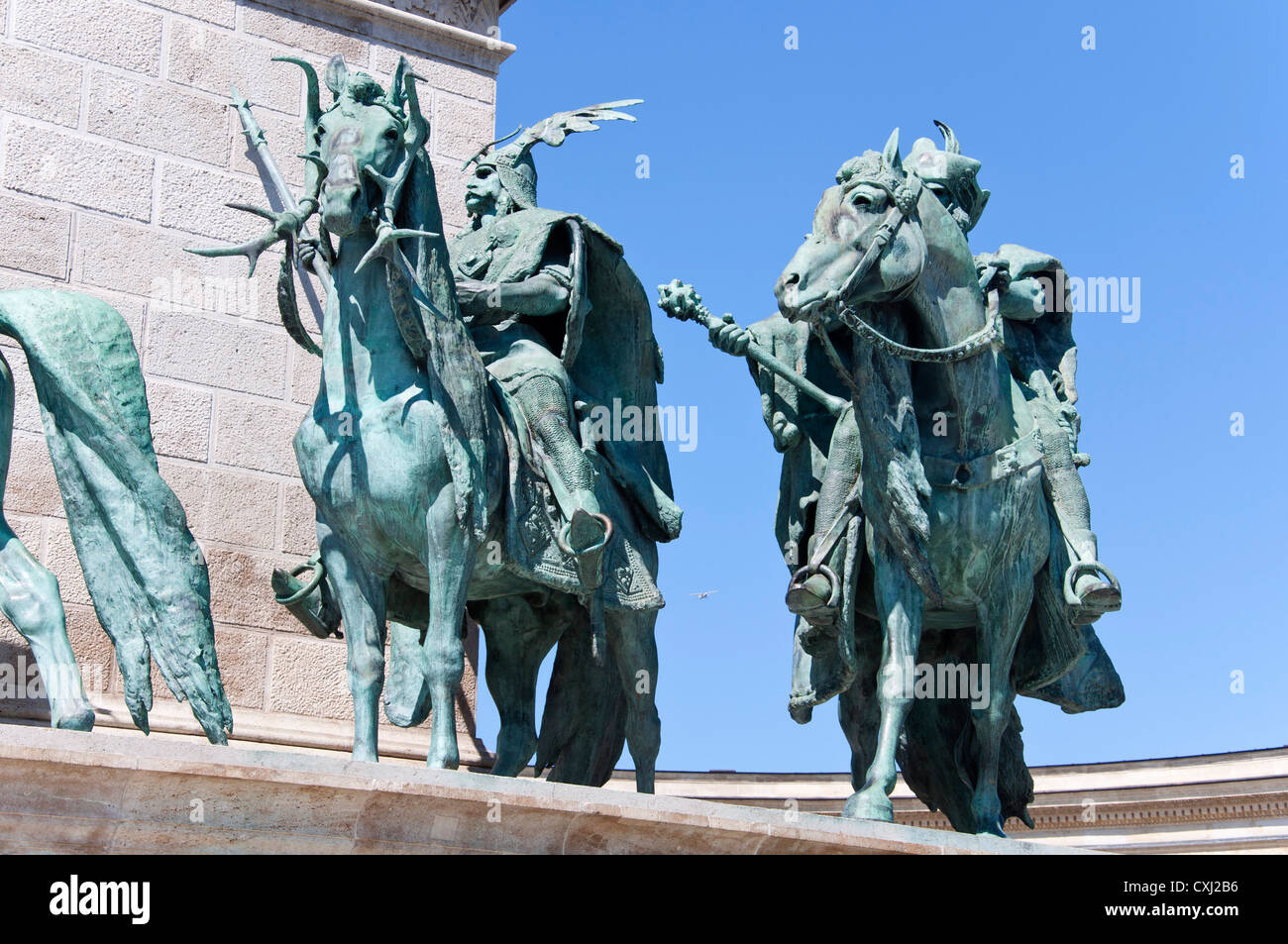 Tribal square hi-res stock photography and images - Alamy