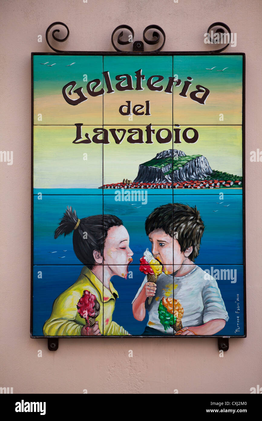 Ice cream parlor sign hi-res stock photography and images - Alamy