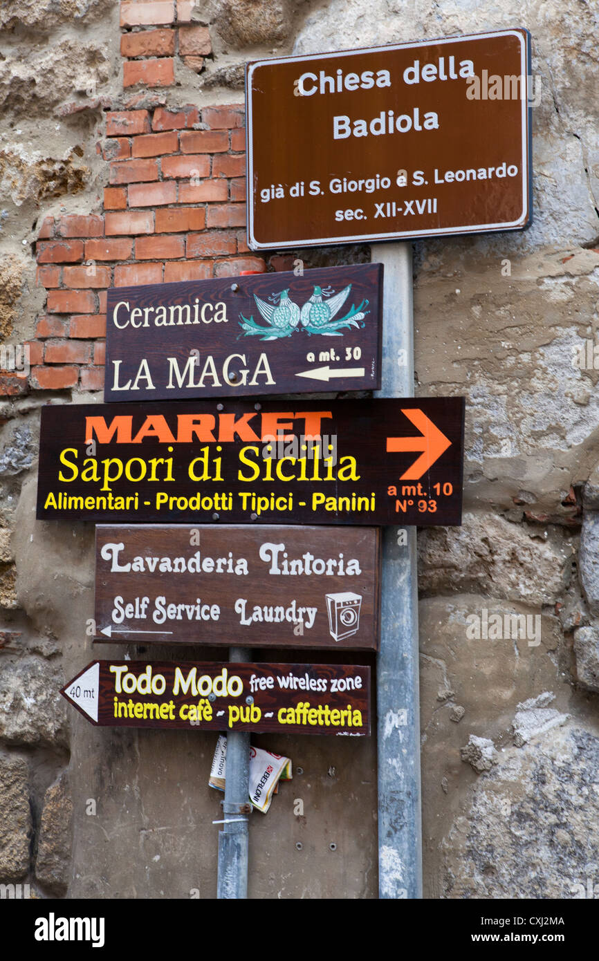 Sicilian street signs Stock Photo - Alamy