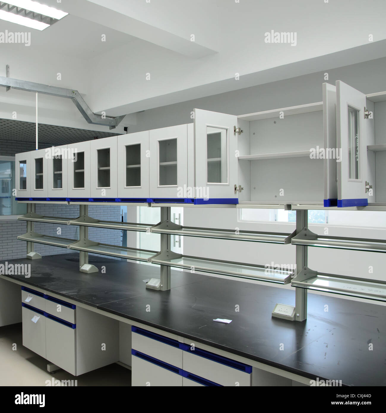 Hallway laboratory hi-res stock photography and images - Alamy
