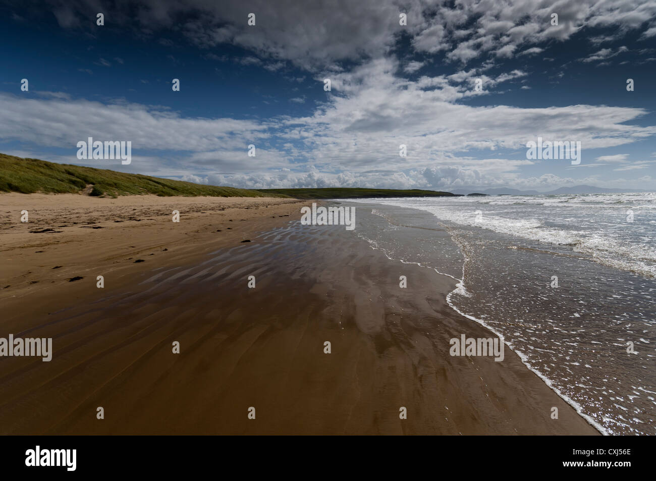 Aberffraw beach Traeth Mawr Anglesey North Wales UK Stock Photo - Alamy