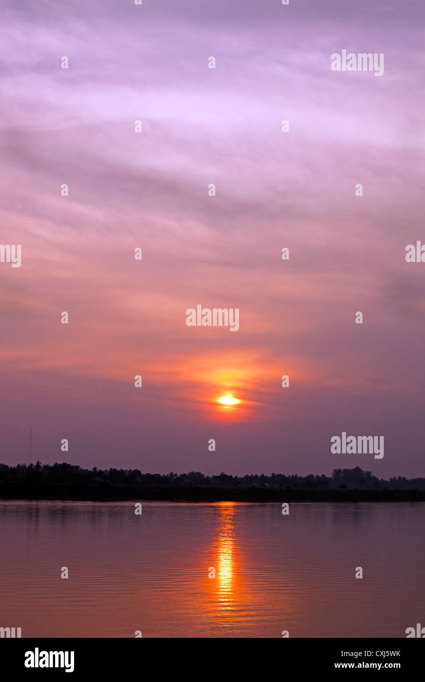 Mekong sunset, Vientiane, Laos Stock Photo - Alamy