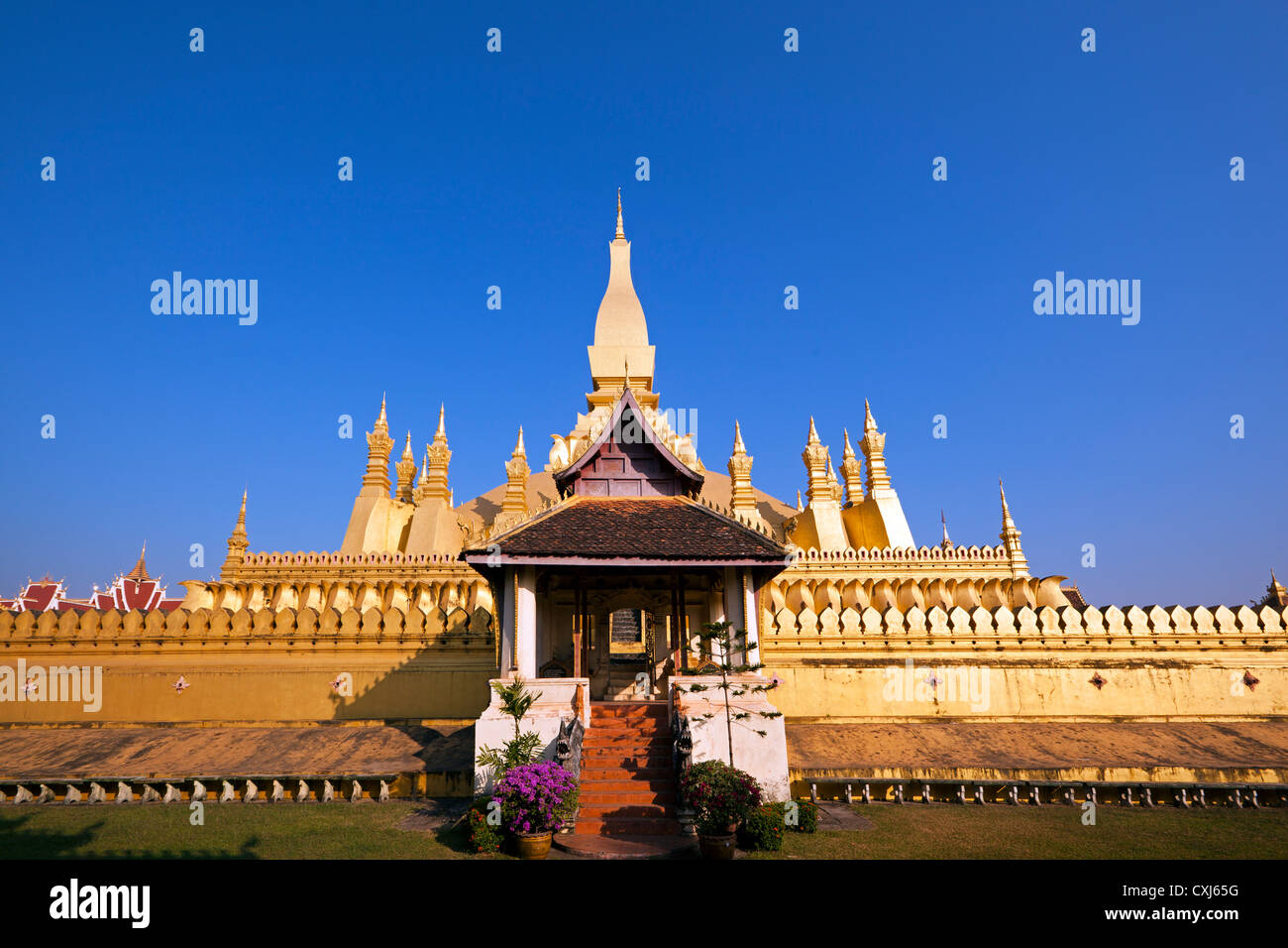That Luang temple, Vientiane, Laos Stock Photo - Alamy
