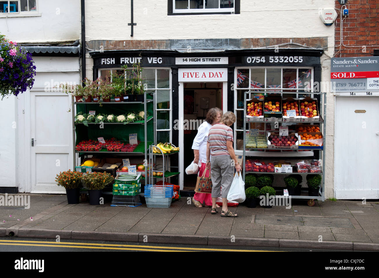 Fish, fruit and veg shop, Alcester, Warwickshire, UK Stock Photo - Alamy