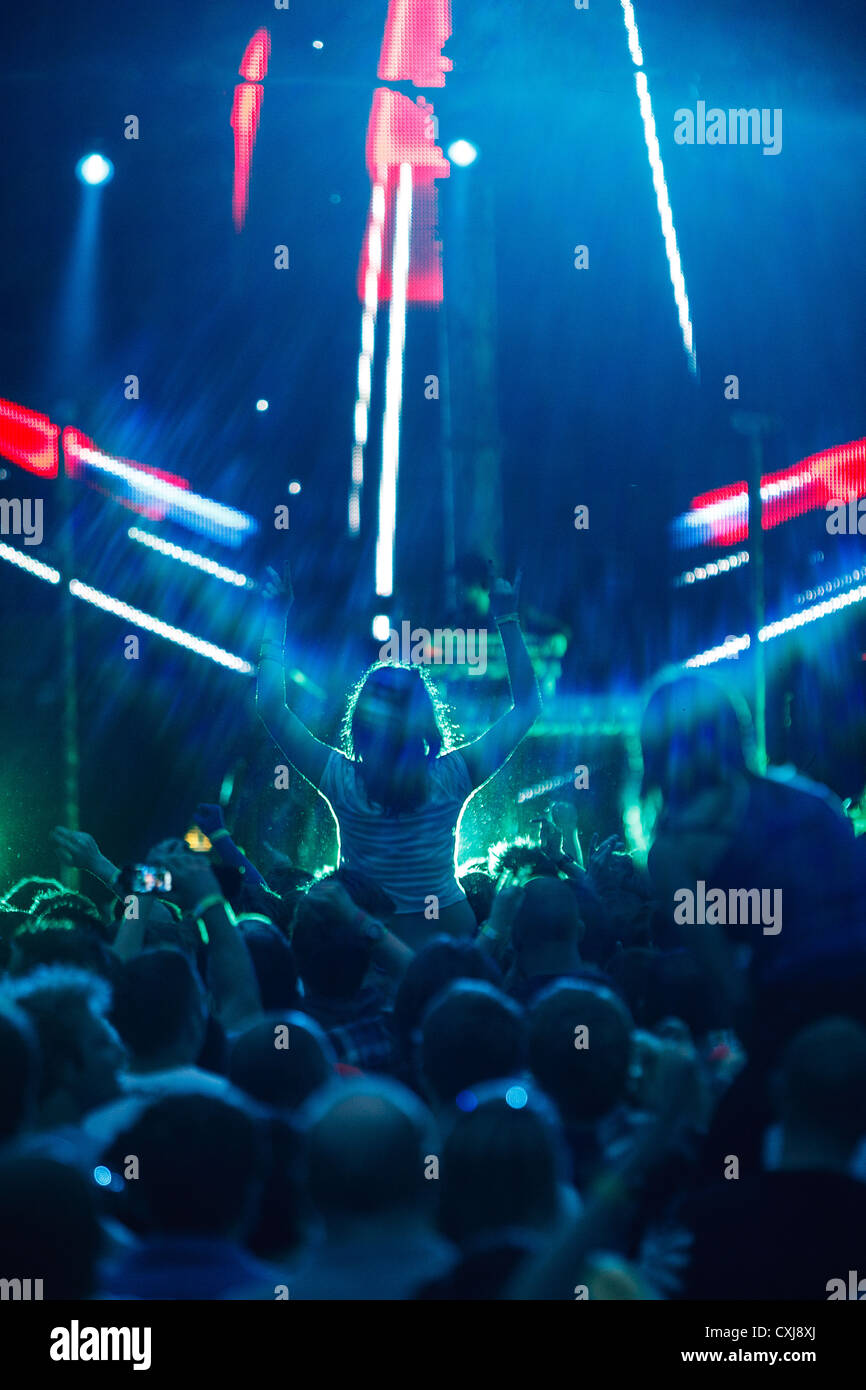 Crowds at the Eden Sessions at the Eden Project in Cornwall Stock Photo ...