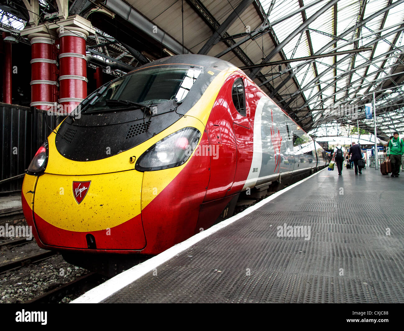 Virgin west coast trains hi-res stock photography and images - Alamy