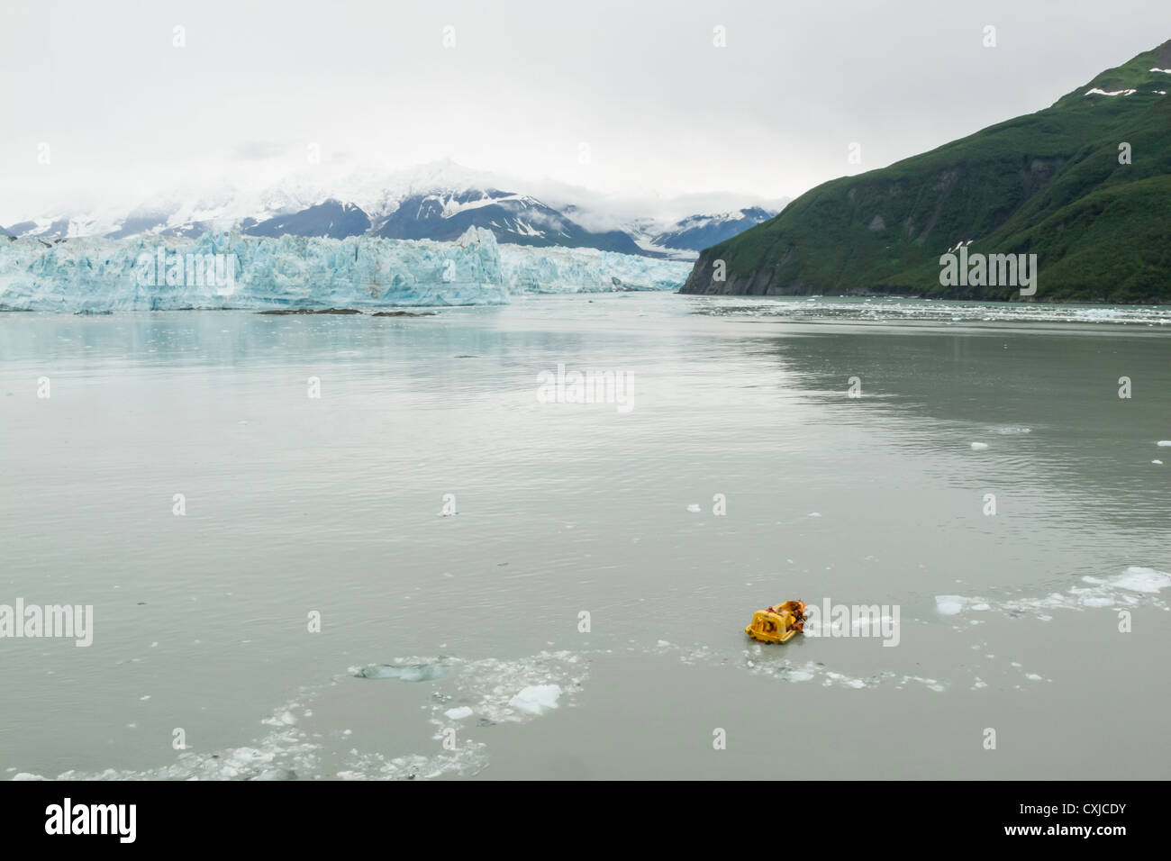 Hubbard glacier disenchantment bay ak hi-res stock photography and ...