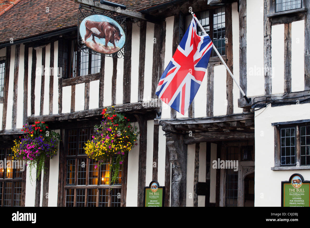 Old bull inn hi-res stock photography and images - Alamy