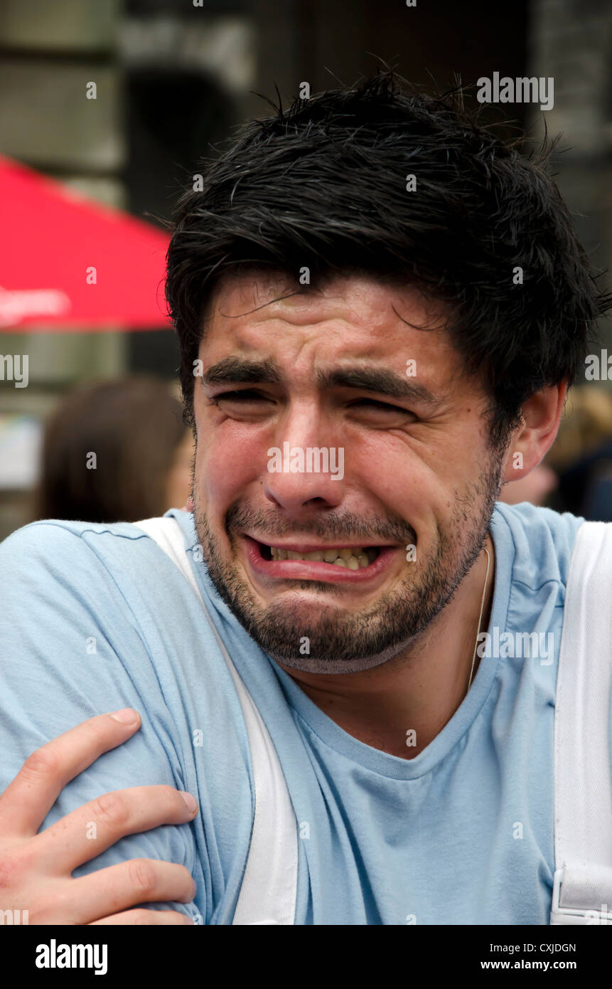 "Crying" man promoting a show in the Edinburgh Festival Fringe ...