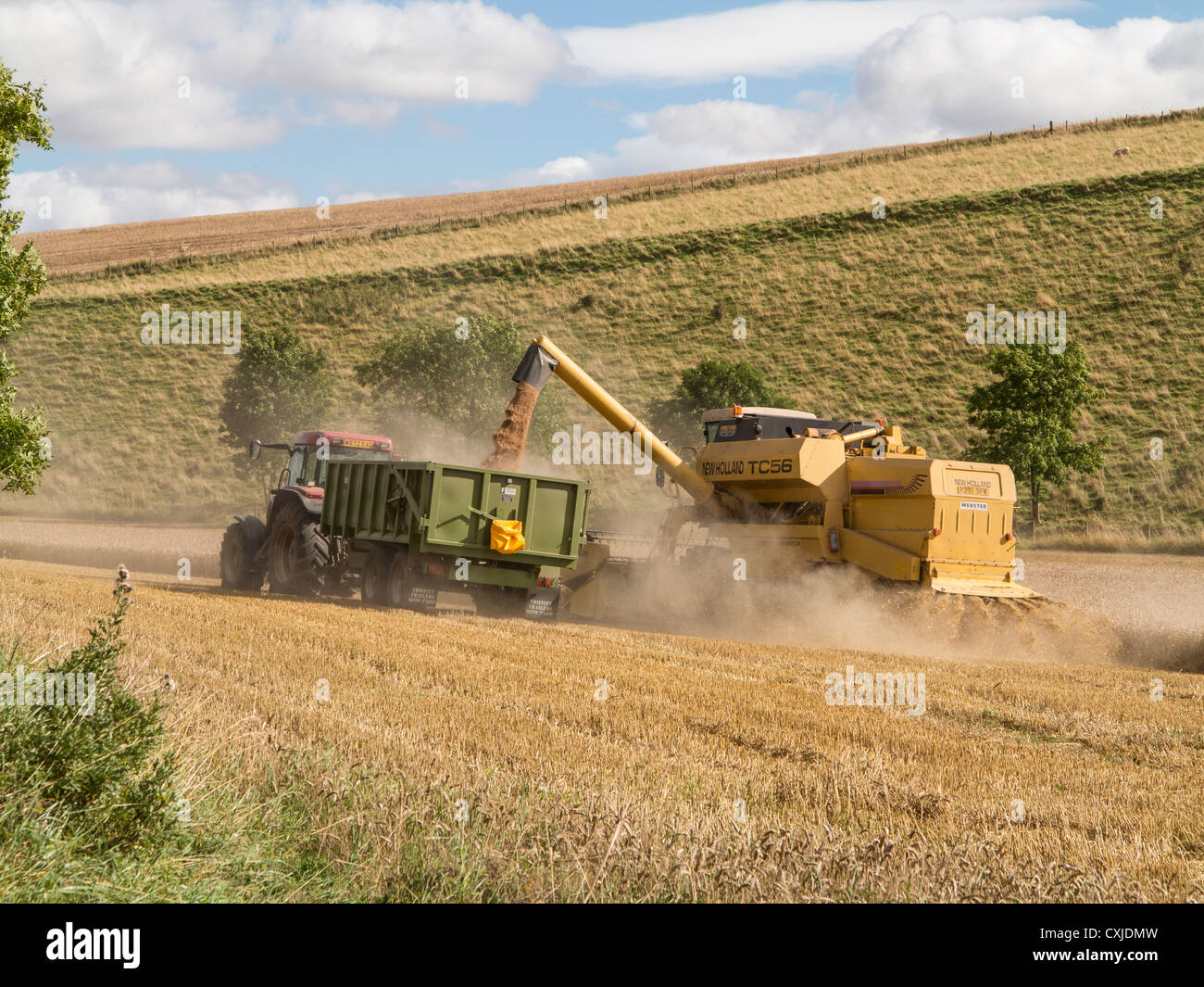 Wheat combine harvester uk hi-res stock photography and images - Alamy