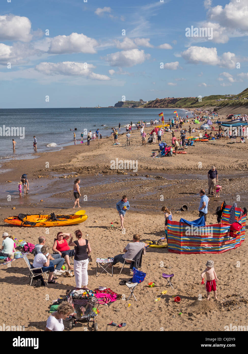 Whitby beach hi-res stock photography and images - Alamy