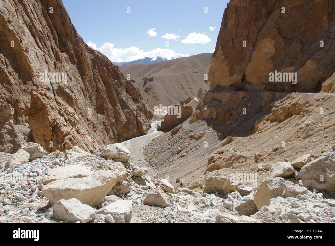 India jammu kashmir ladakh pang hi-res stock photography and images - Alamy