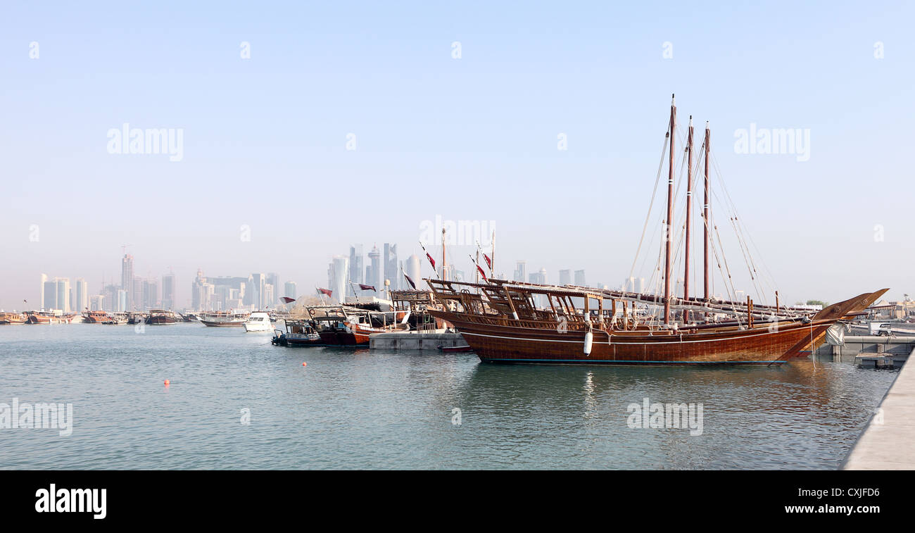 Qatari fishing dhows doha harbour hi-res stock photography and images ...