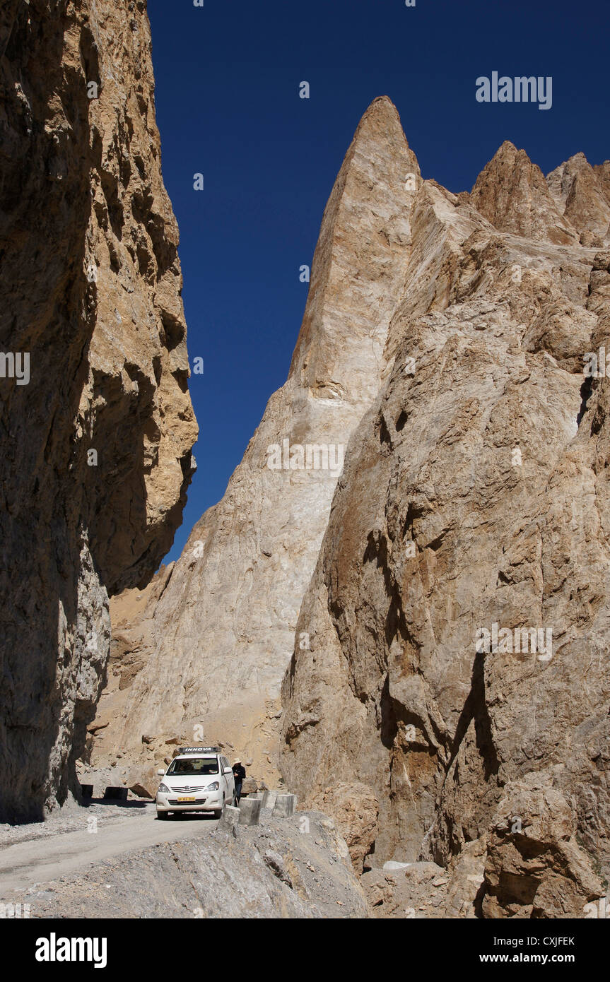 landscape between lachulung la and pang, manali-leh highway, jammu and ...
