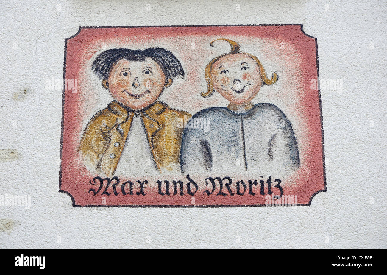 Childs painting city hi-res stock photography and images - Alamy