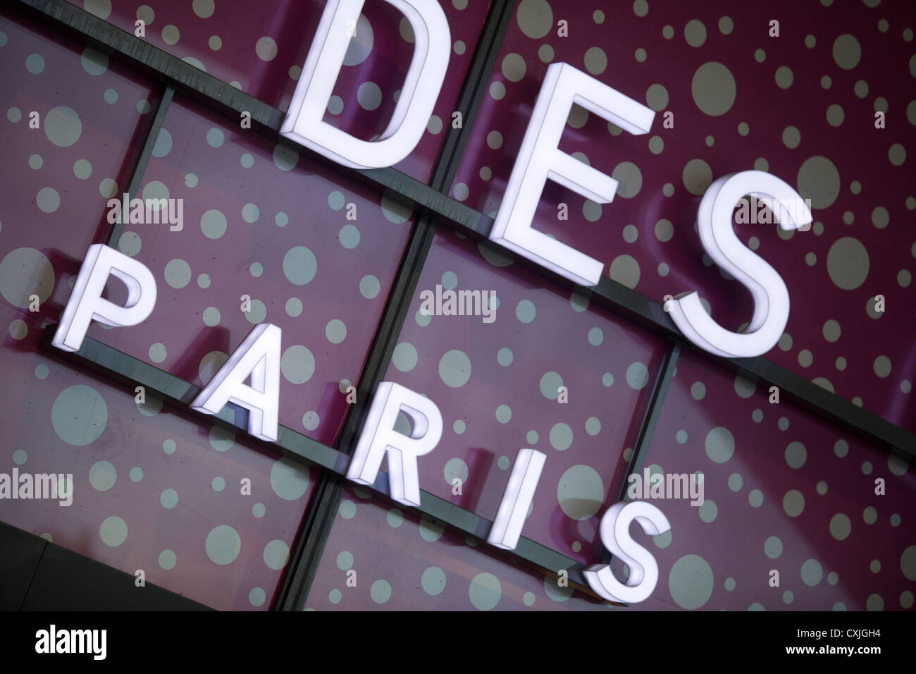 Paris france detail neon sign hi-res stock photography and images - Alamy