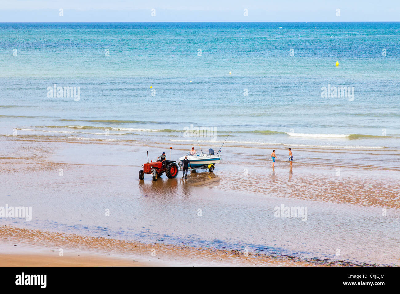 Tractor launching a boat hi-res stock photography and images - Alamy