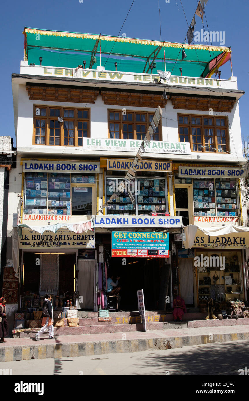 Ladakh book shop hi-res stock photography and images - Alamy