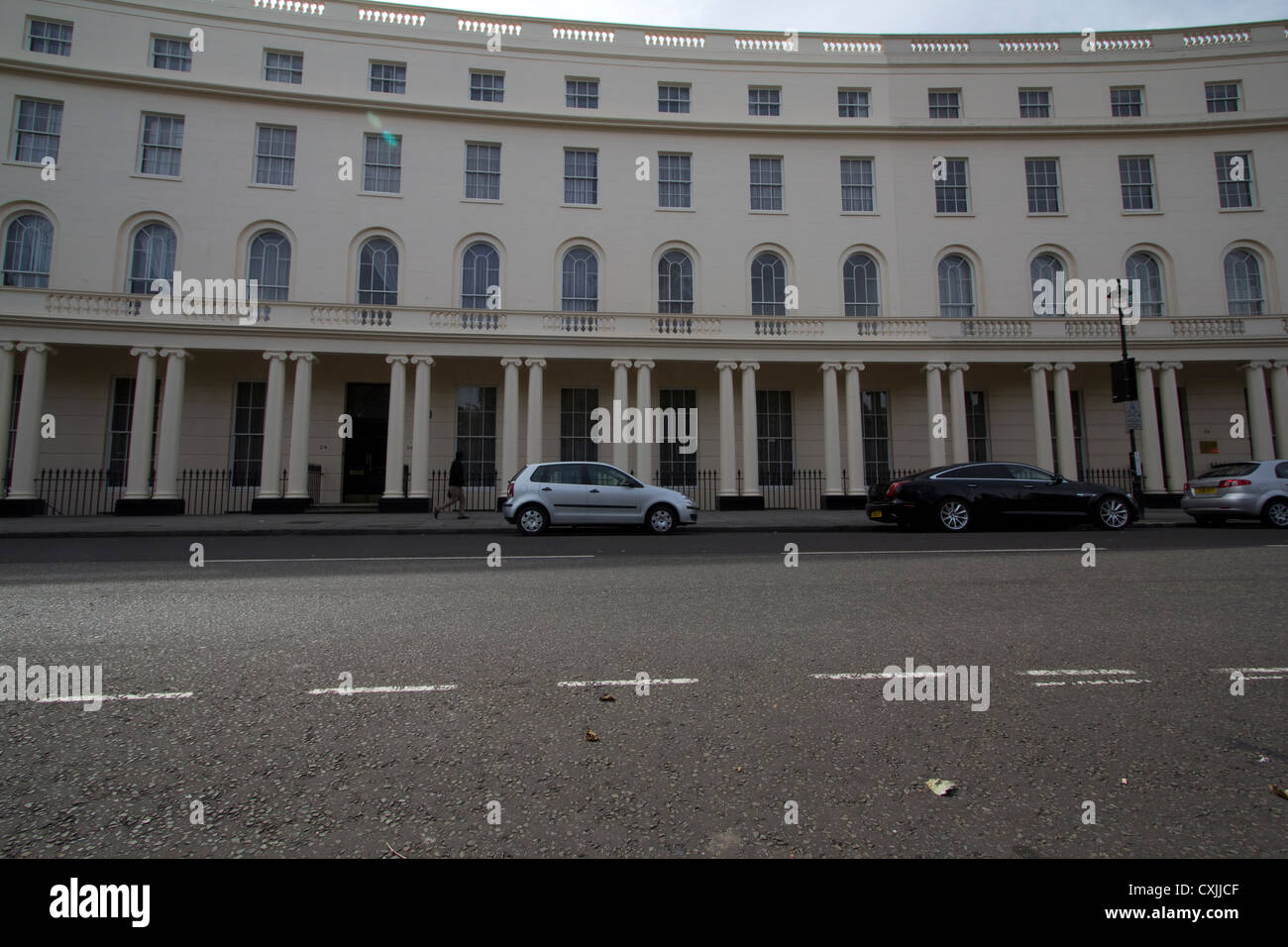 London park crescent hi-res stock photography and images - Alamy