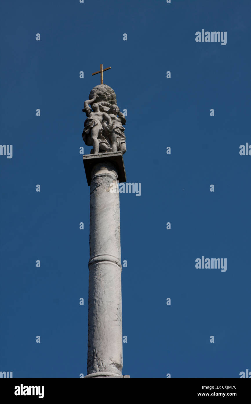 statue le Perron Stock Photo - Alamy