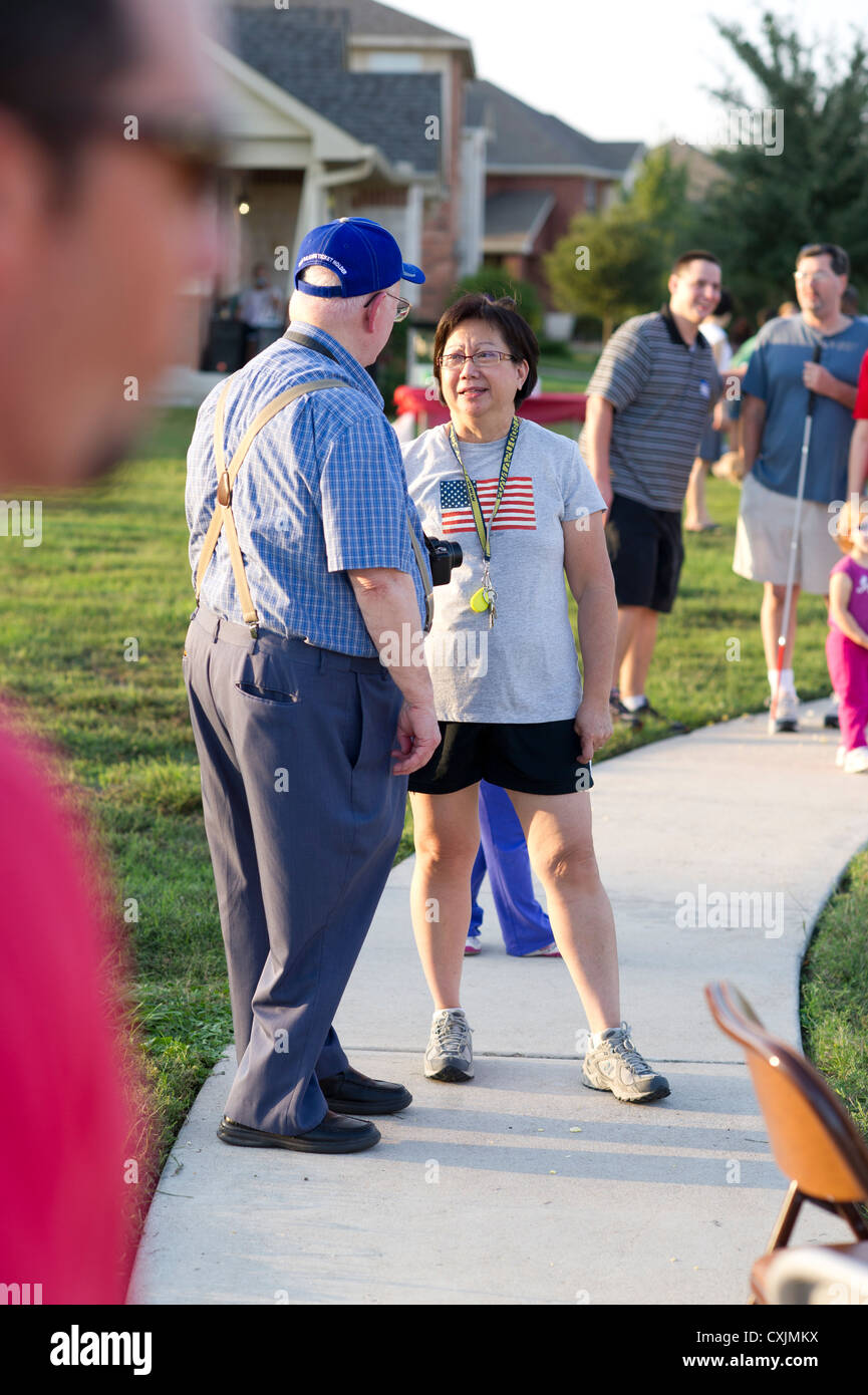 Families gather at neighborhood park with police for the annual ...