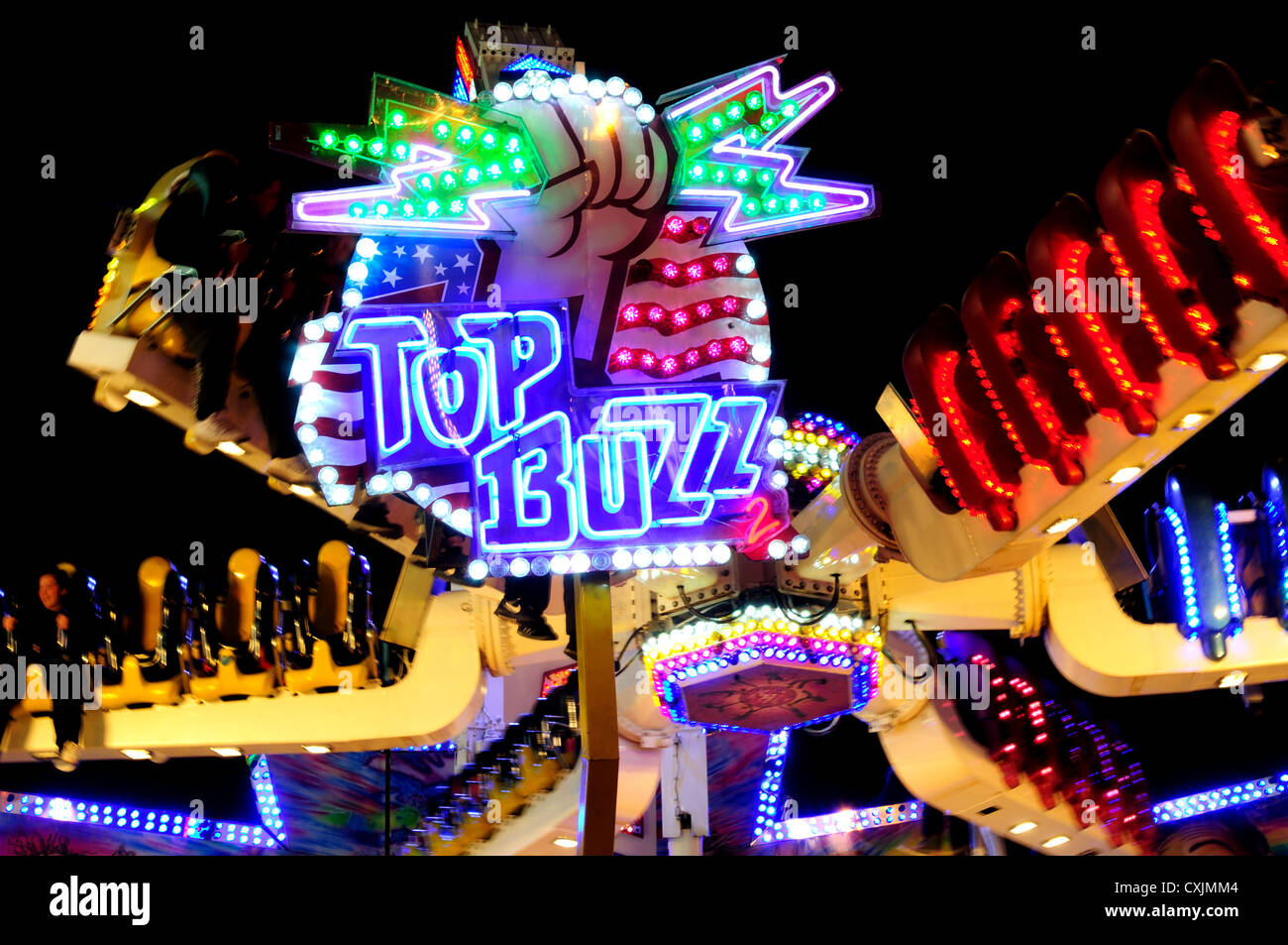 Nottingham funfair fairground night hi-res stock photography and images ...