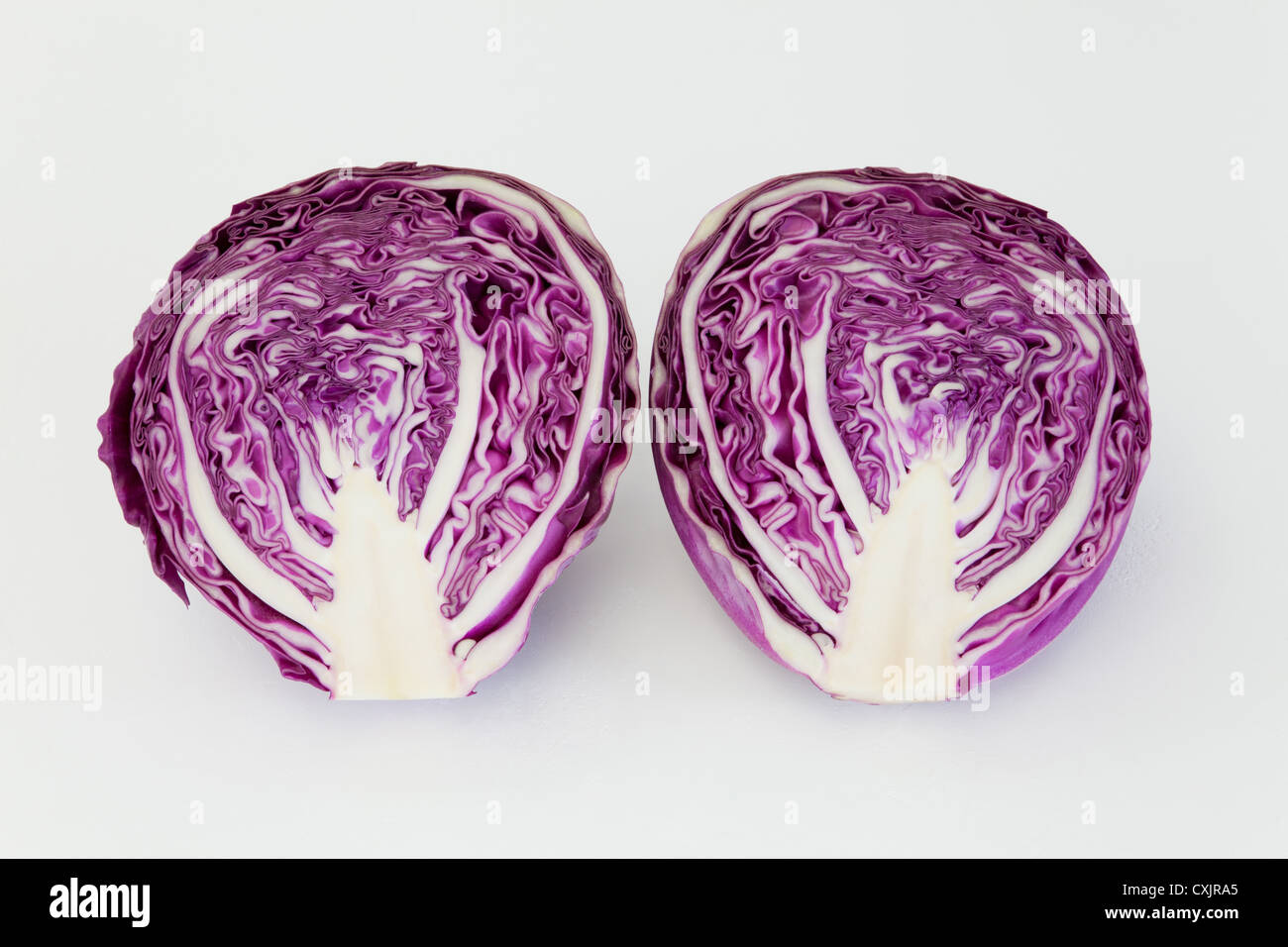 Cross section close up red cabbage hi-res stock photography and images ...