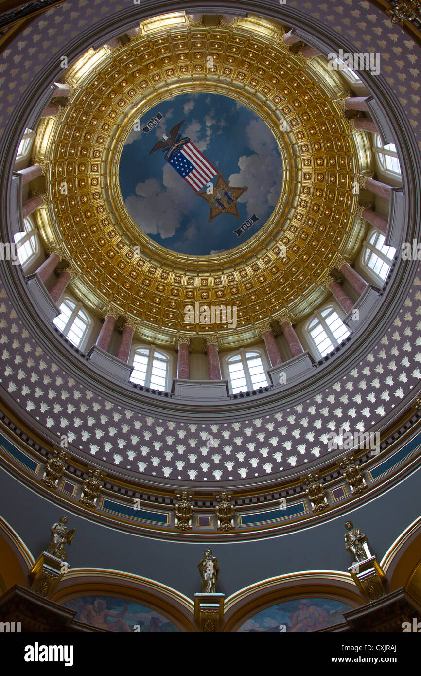 Rotunda dome ceiling inside the Iowa state capitol building or ...