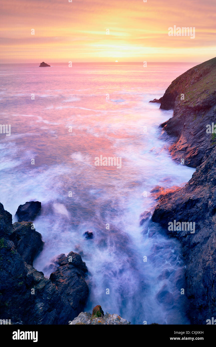 Cornwall most famous wave hi-res stock photography and images - Alamy