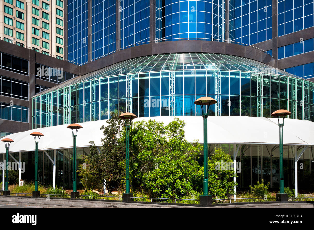 Business buildings hi-res stock photography and images - Alamy