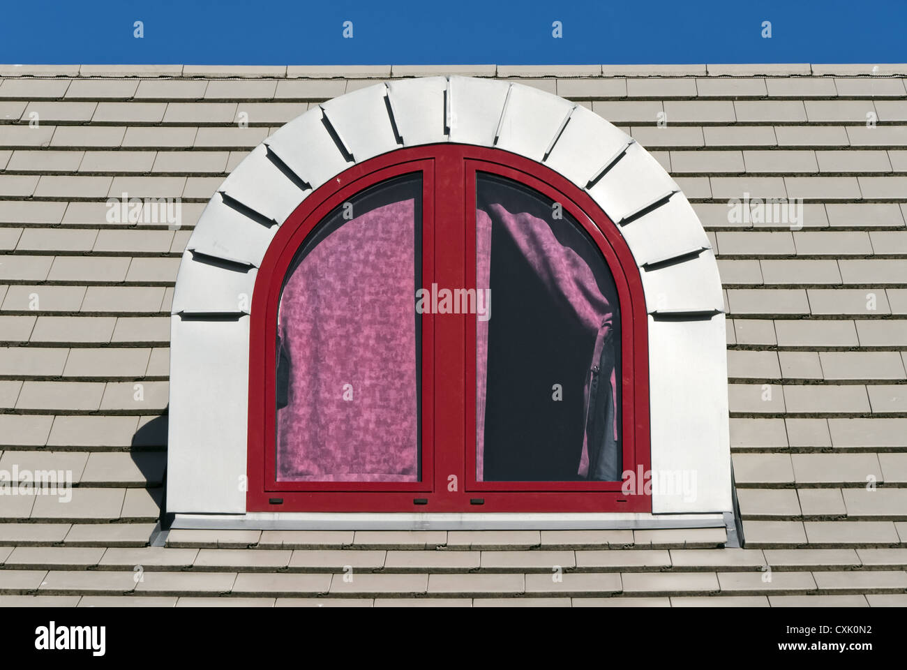 Arched outside window hi-res stock photography and images - Alamy