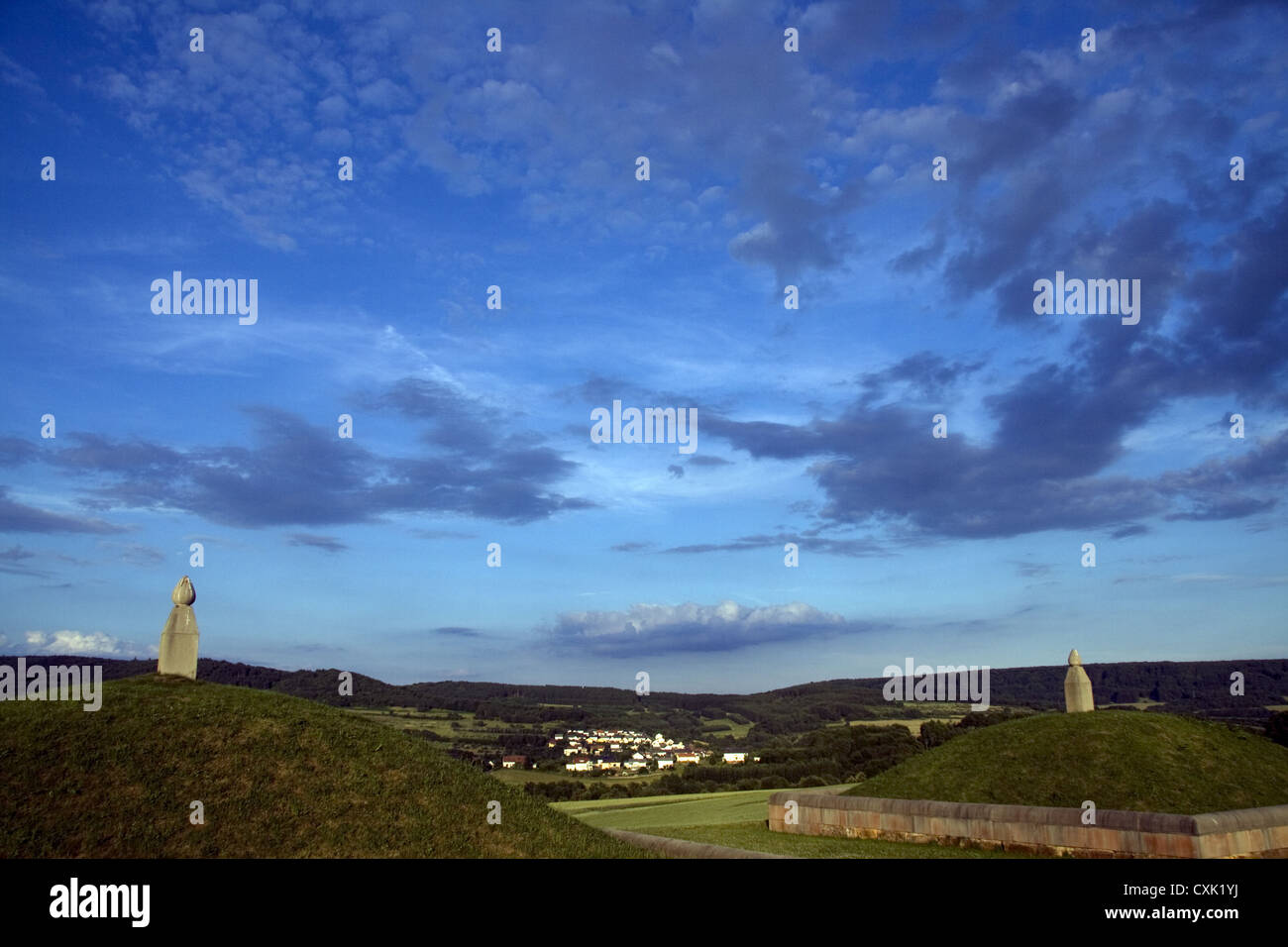 Barrow barrows tumuli tumulus hi-res stock photography and images - Alamy