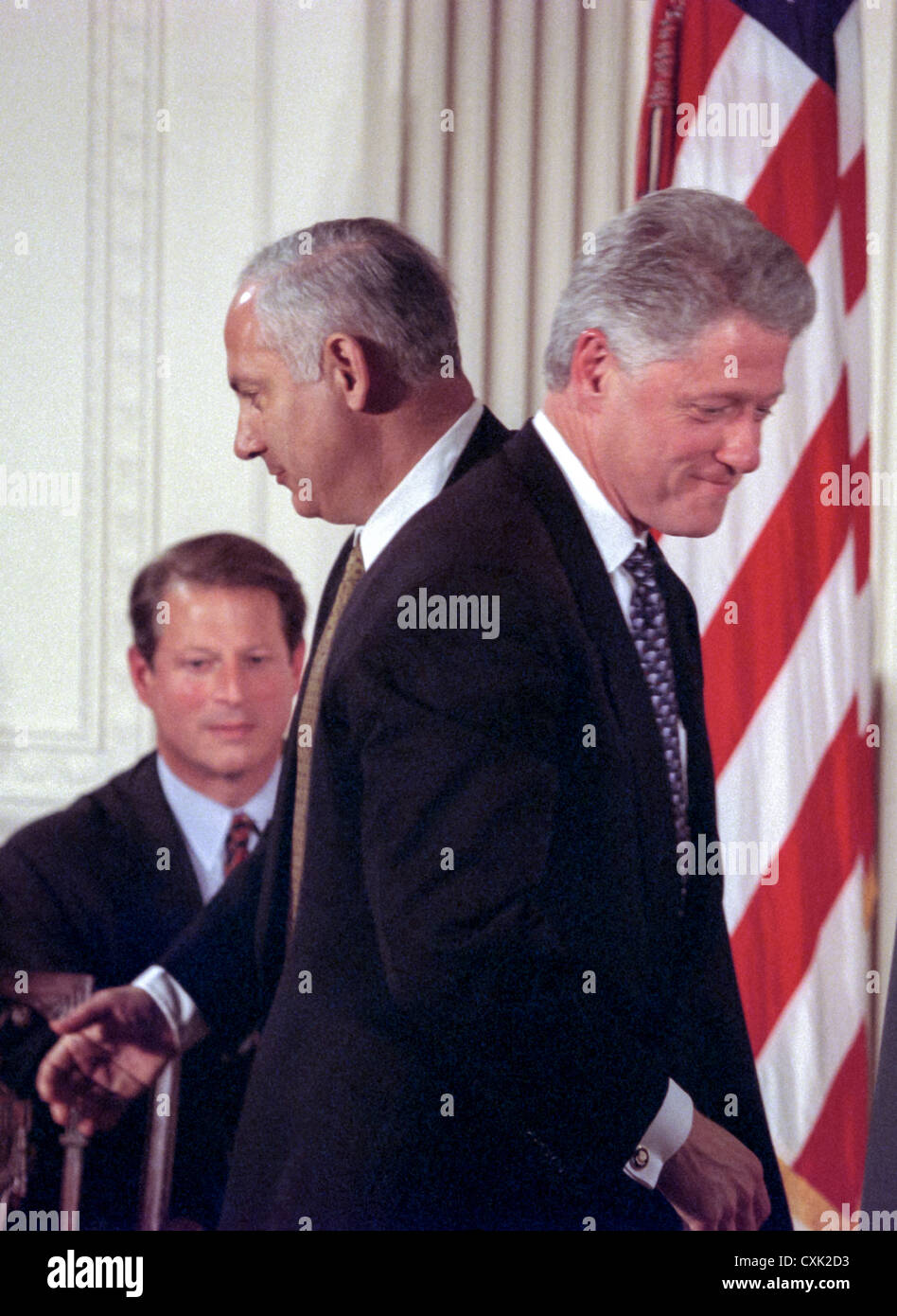 US President Bill Clinton passes Israel Prime Minister Benjamin ...