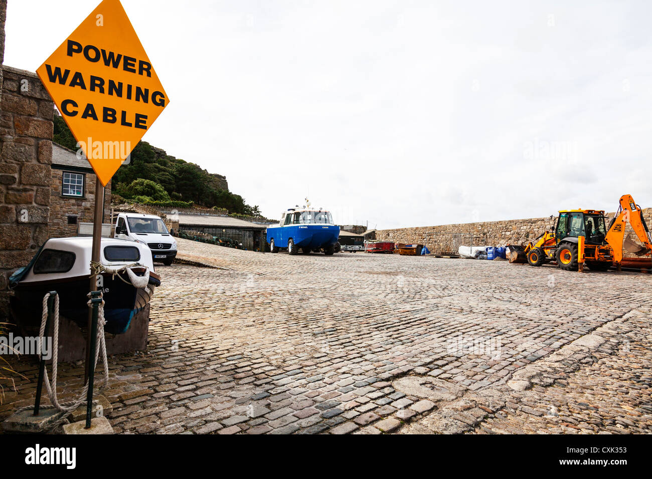 Cable warning sign hi-res stock photography and images - Alamy