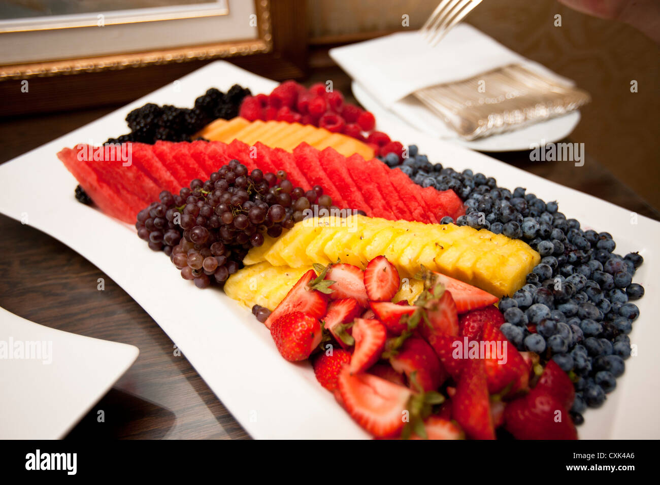 Mixed fruit platter hi-res stock photography and images - Alamy