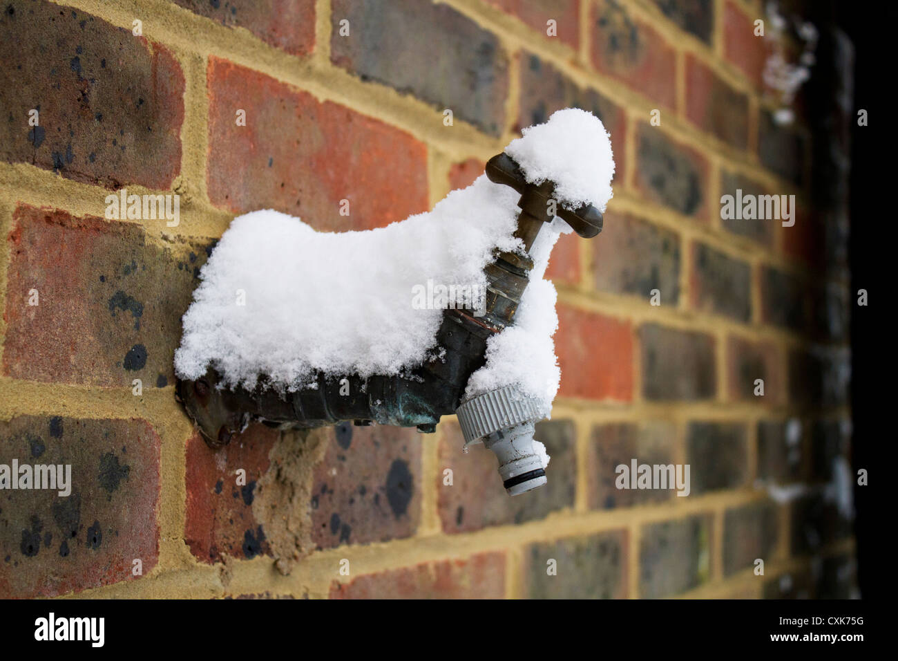 Frozen water tap uk hi-res stock photography and images - Alamy