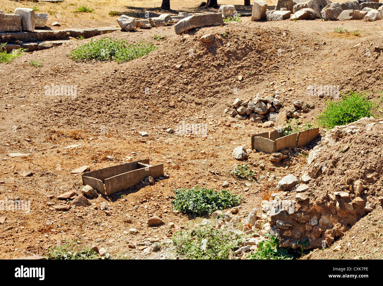 Prehistoric graves at UNESCO World Heritage Archaeological Site ...