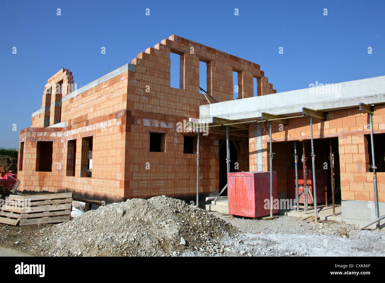 Construction of a house with brick Stock Photo - Alamy