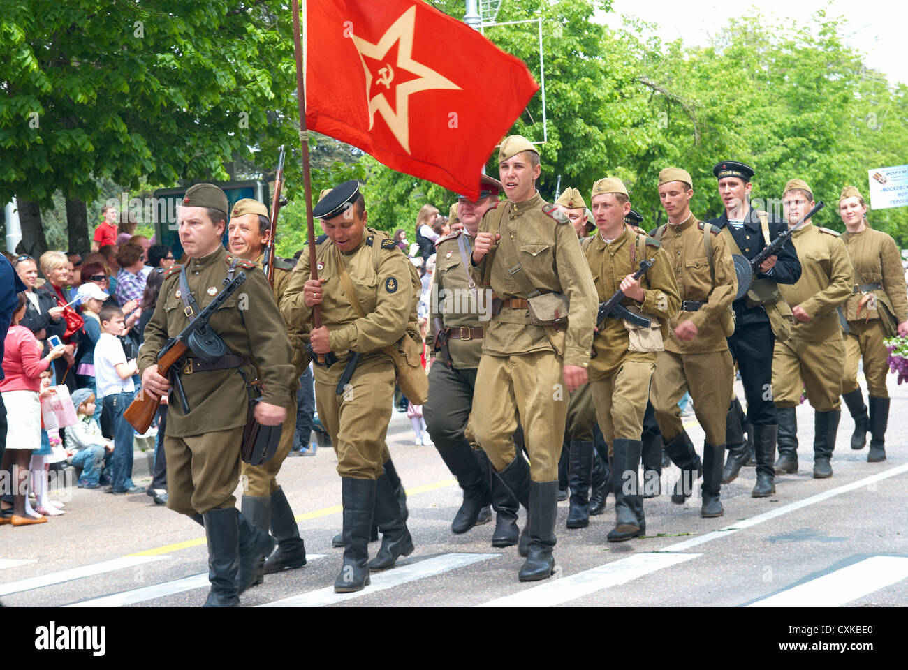 May military parade armed forces hi-res stock photography and images ...