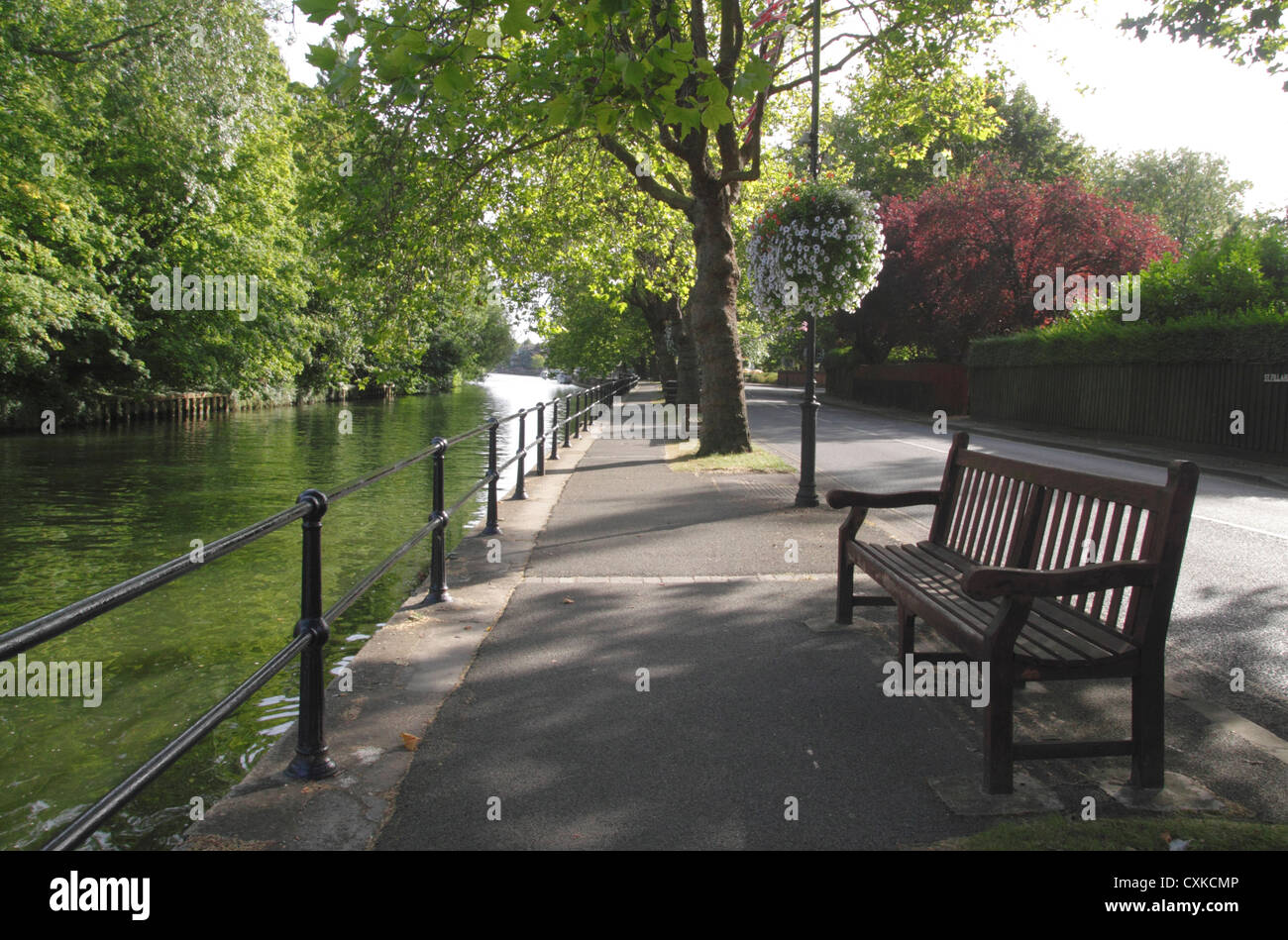 Boulters lock maidenhead hi-res stock photography and images - Alamy